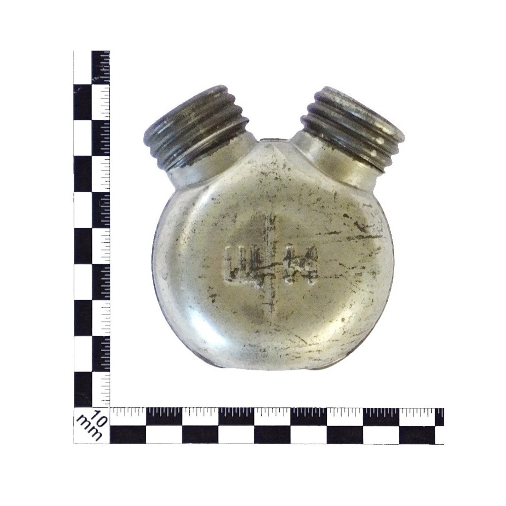 Two-chambered rifle oiler